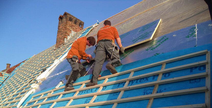 Schuin dak isoleren tussen balken | instructies & materiaaladvies!